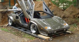 Man Hand-Builds Lamborghini Countach In His Own Basement! | Carscoops