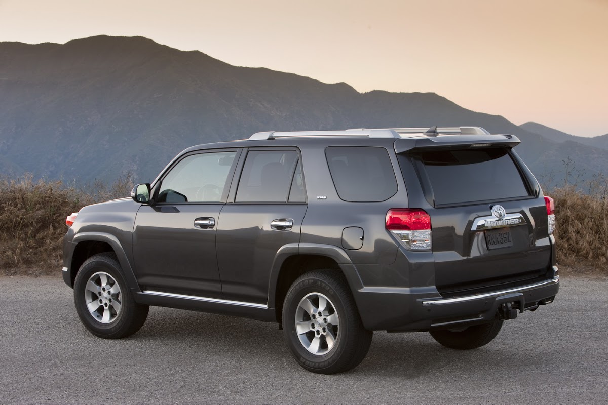 2010 Toyota 4Runner Revealed, Offered with 4-Cylinder and V6 Engines ...