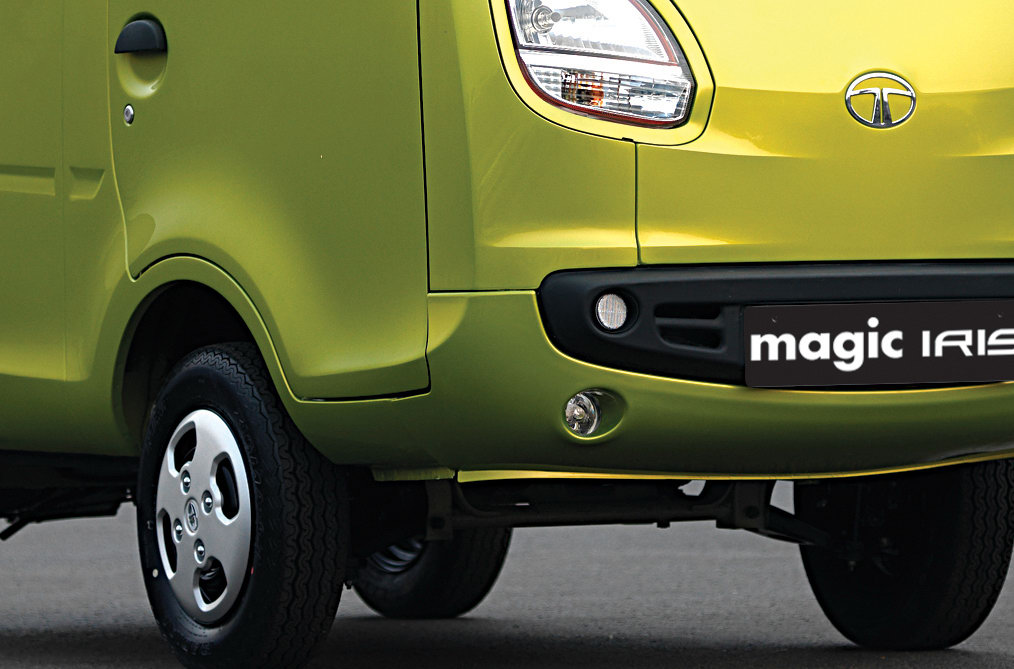 Tata Debuts Magic Iris Mini -Minivan for those that want to Upgrade ...