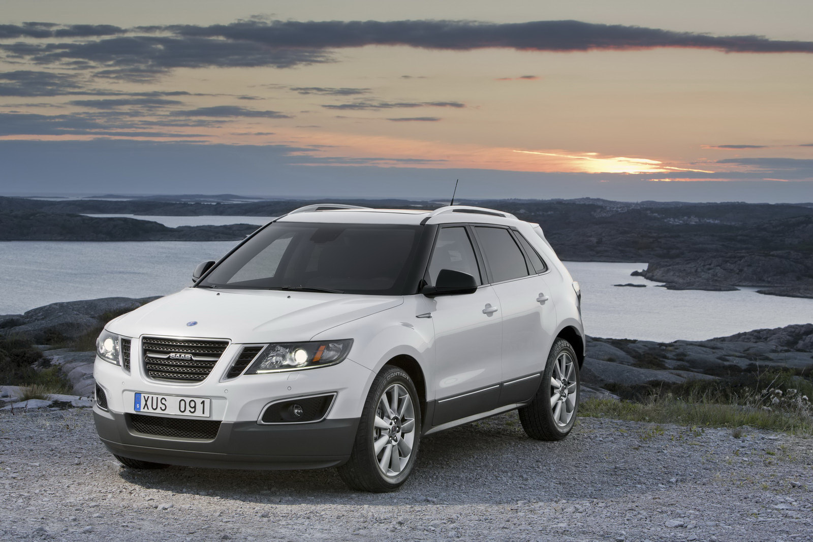 2011 Saab 9-4X SUV Revealed: High Res Image Gallery and Full Details ...