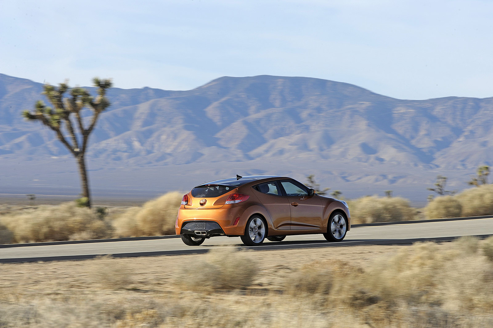 2012 Hyundai Veloster Debuts in Detroit, Eyes Honda CR-Z, Scion tC and ...