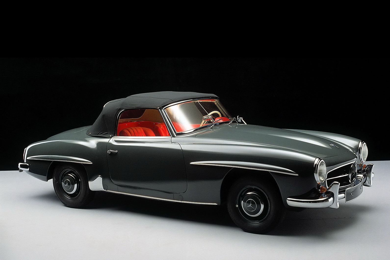 A Short History of the 1955 Mercedes-Benz 190 SL Roadster | Carscoops