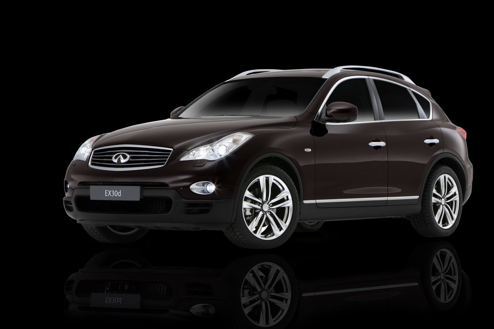Infiniti Launches Limited Edition EX30d Black Premium in Europe, Throws ...