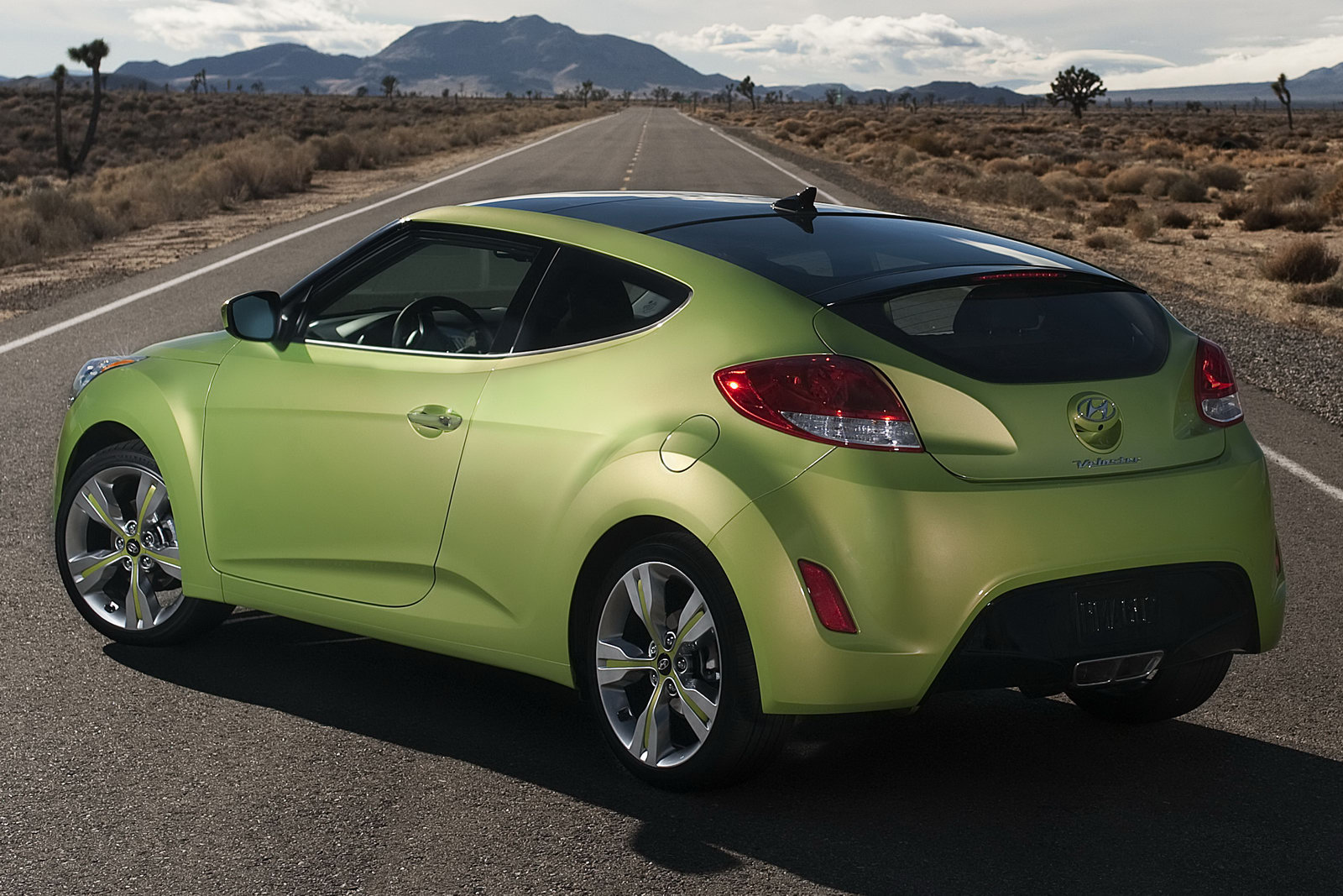 2012 Hyundai Veloster Debuts in Detroit, Eyes Honda CR-Z, Scion tC and ...