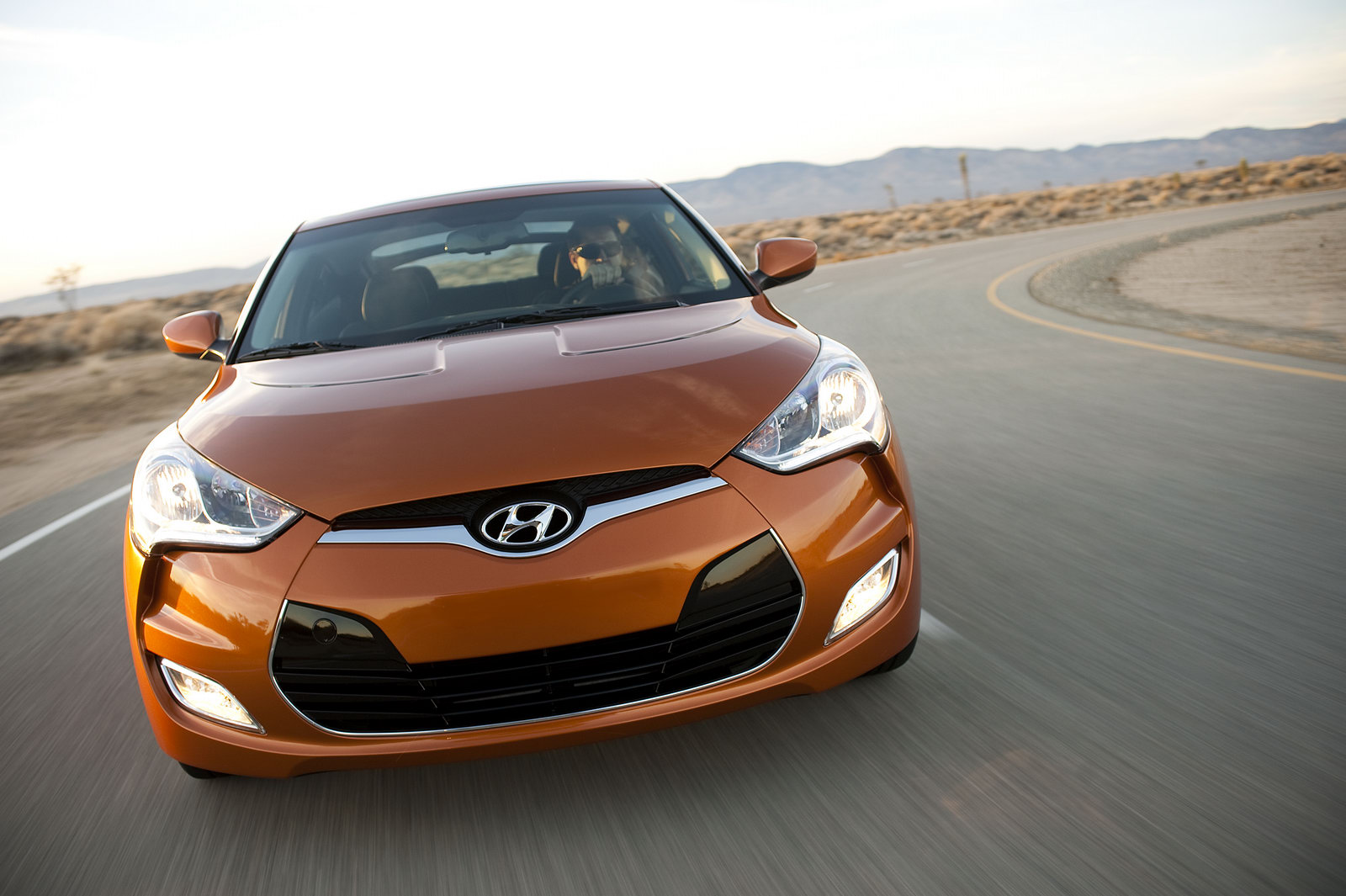 2012 Hyundai Veloster Debuts in Detroit, Eyes Honda CR-Z, Scion tC and ...