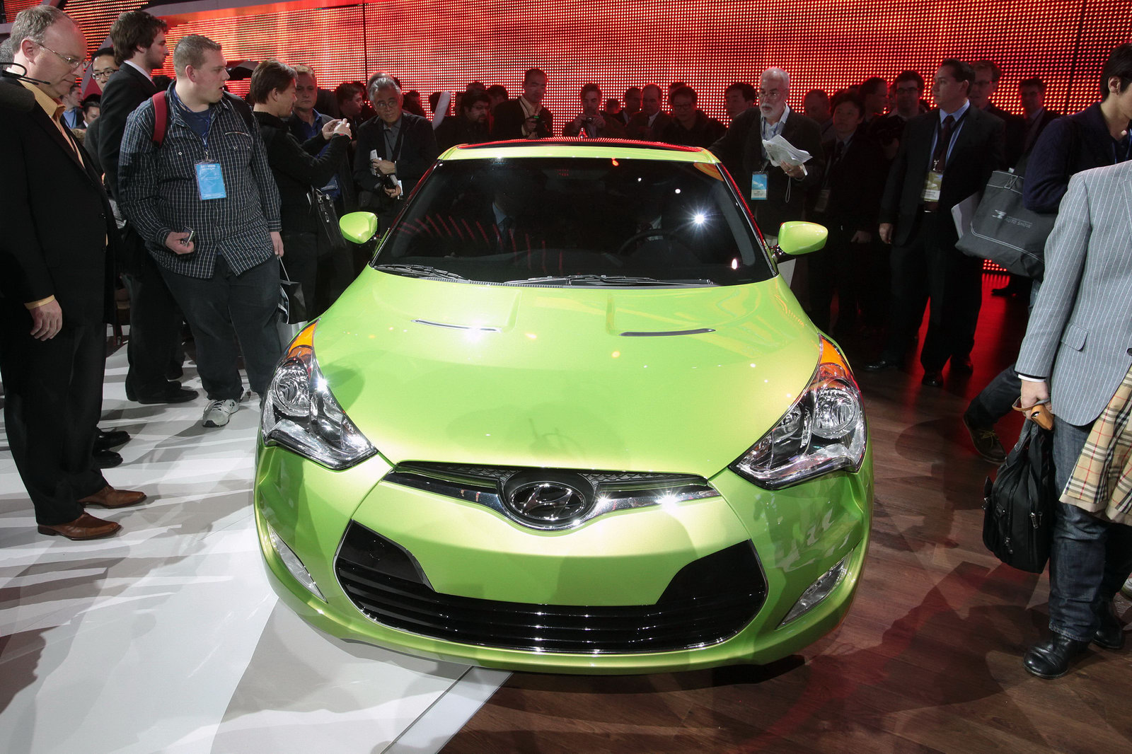 2012 Hyundai Veloster Debuts in Detroit, Eyes Honda CR-Z, Scion tC and ...