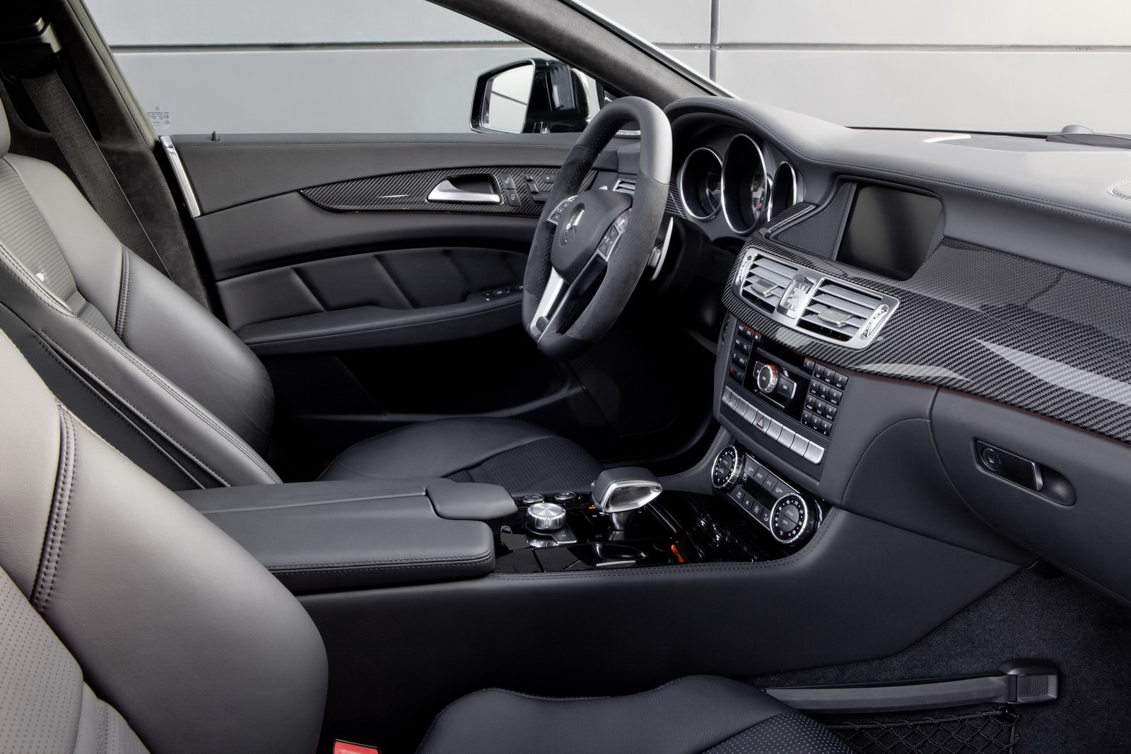 Photo Galore: New Mercedes-Benz CLS 63 AMG Sports Saloon | Carscoops