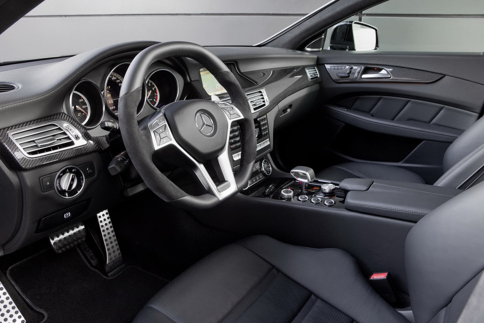 Photo Galore: New Mercedes-Benz CLS 63 AMG Sports Saloon | Carscoops