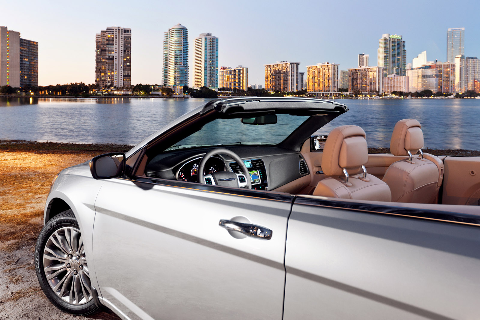 Chrysler Officially Drops the Top on the New 200 Convertible | Carscoops