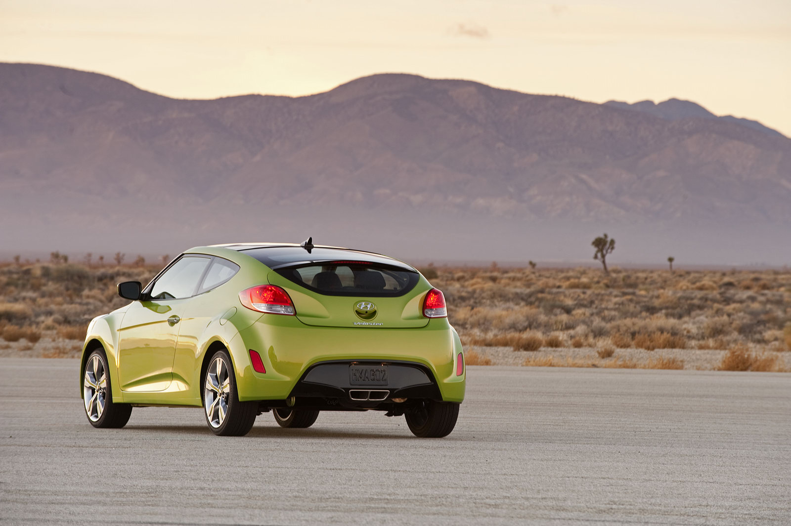 2012 Hyundai Veloster Debuts in Detroit, Eyes Honda CR-Z, Scion tC and ...