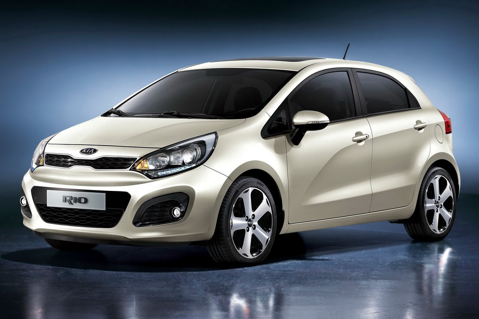 Geneva Preshow: 2012 Kia Rio Revealed in Detail, gets 1.2-liter Turbo ...