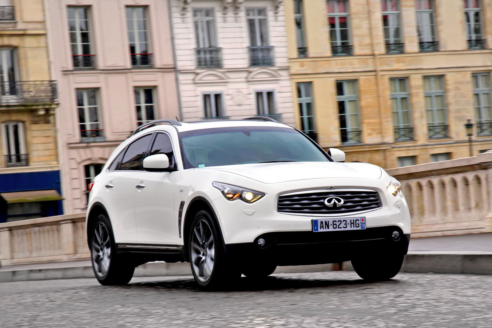 Infiniti to Enter Australia’s Luxury Car Market in 2012 with FX, G37 ...