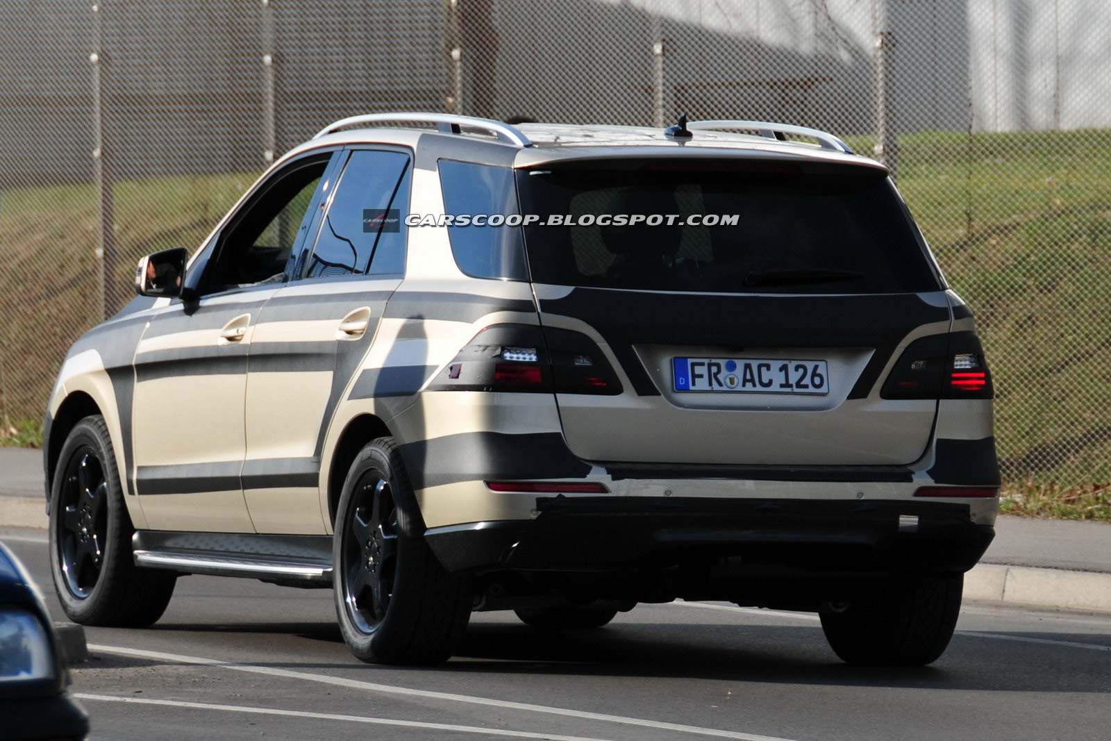 SCOOP: 2012 Mercedes-Benz ML Drops More Camo, Reveals Interior | Carscoops