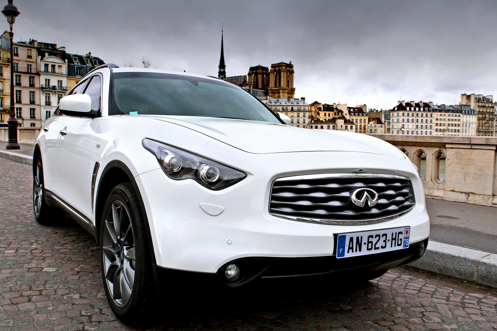 Infiniti to Enter Australia’s Luxury Car Market in 2012 with FX, G37 ...
