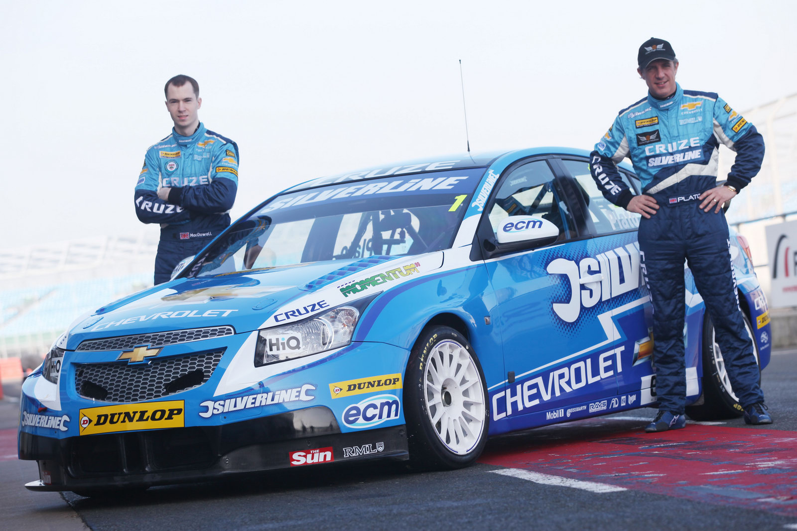 Chevrolet Rolls Out 2011 Cruze BTCC Racer | Carscoops