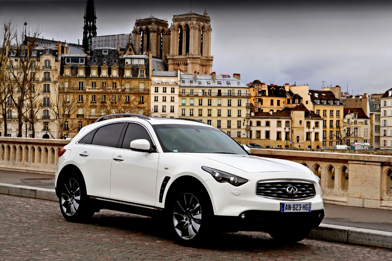 Infiniti to Enter Australia’s Luxury Car Market in 2012 with FX, G37 ...