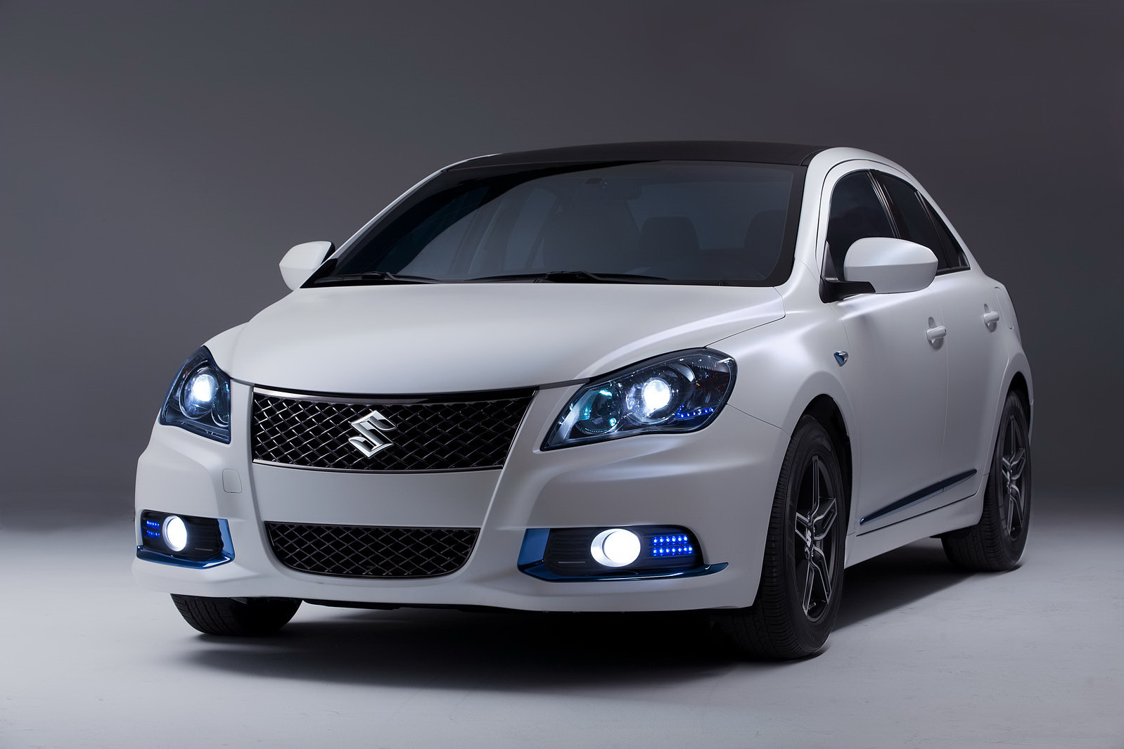 New Suzuki Kizashi EcoCharge Concept Previews Hybrid Version | Carscoops