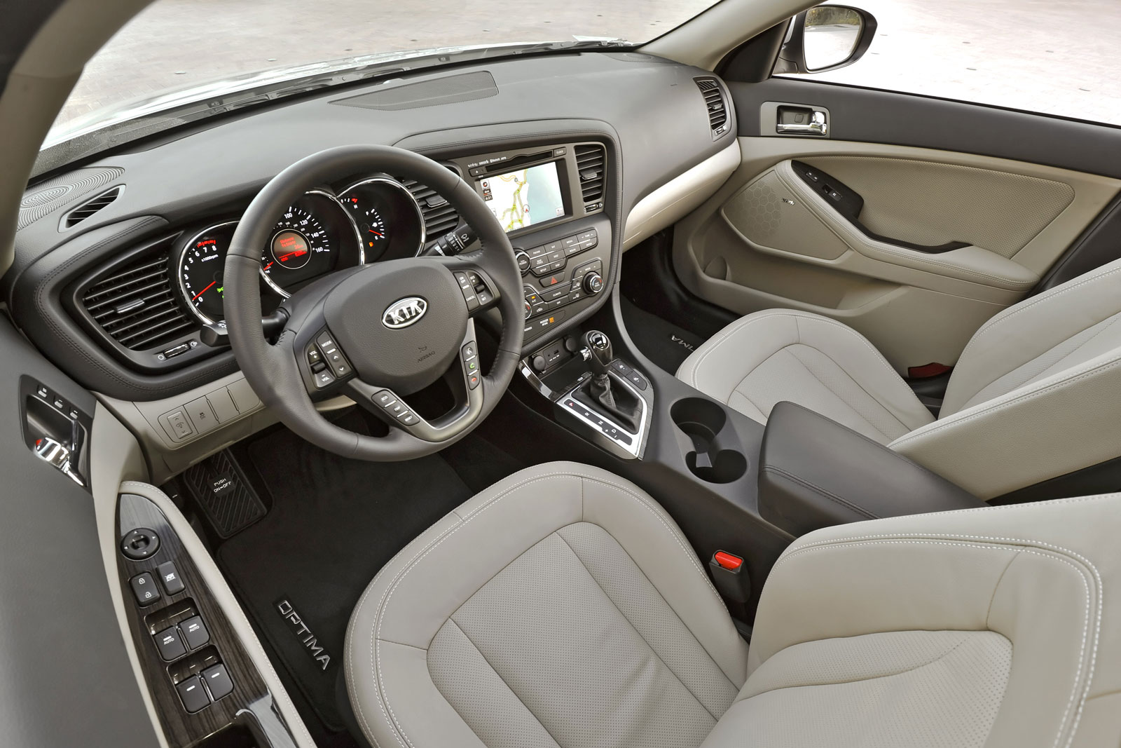 Ward's Auto Announces the 10 Best Car Interiors of 2011 | Carscoops