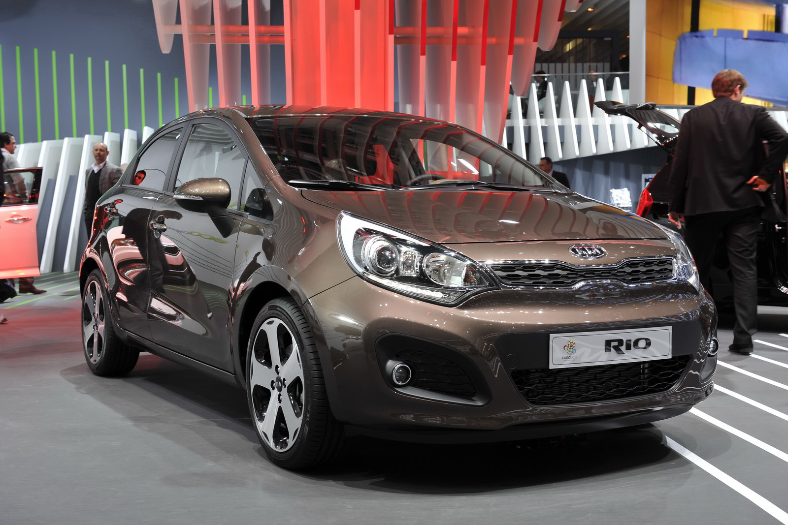 Kia Confirms 2012 Rio Sedan and Hatch, and 2012 Soul Facelift for New ...
