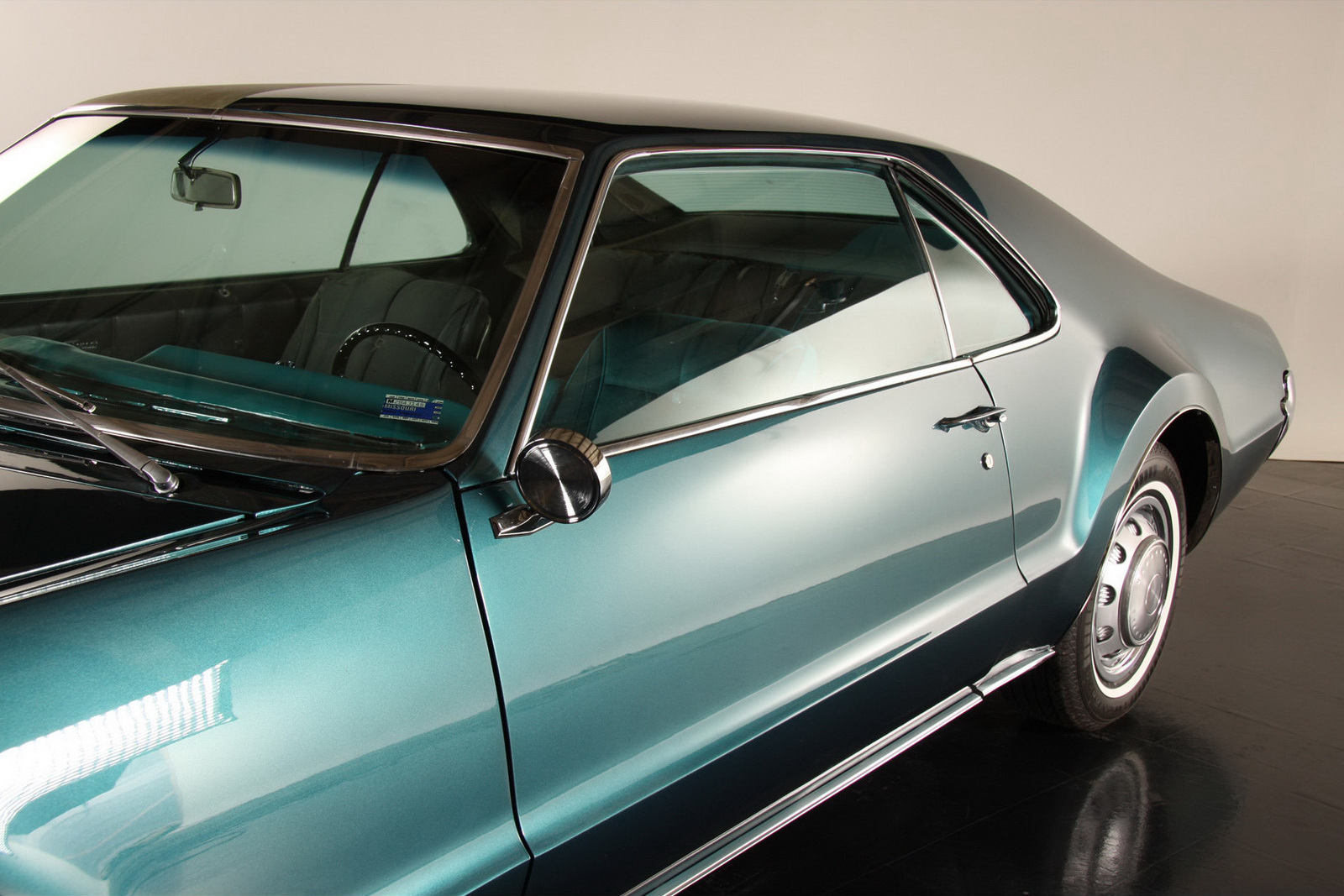‘Two-Face’ 1967 Oldsmobile Toronado by Precision Restorations | Carscoops