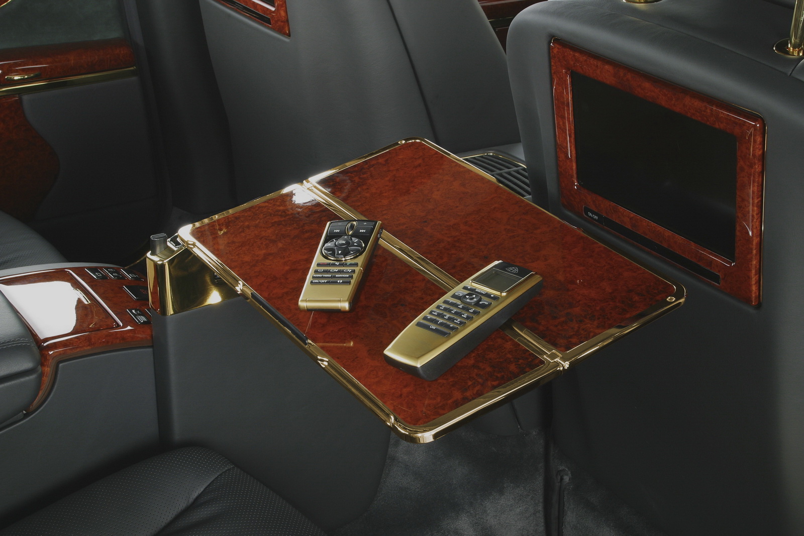 Daimler Puts a Third Option on the Table: Turn Maybach into a Sub-Brand ...