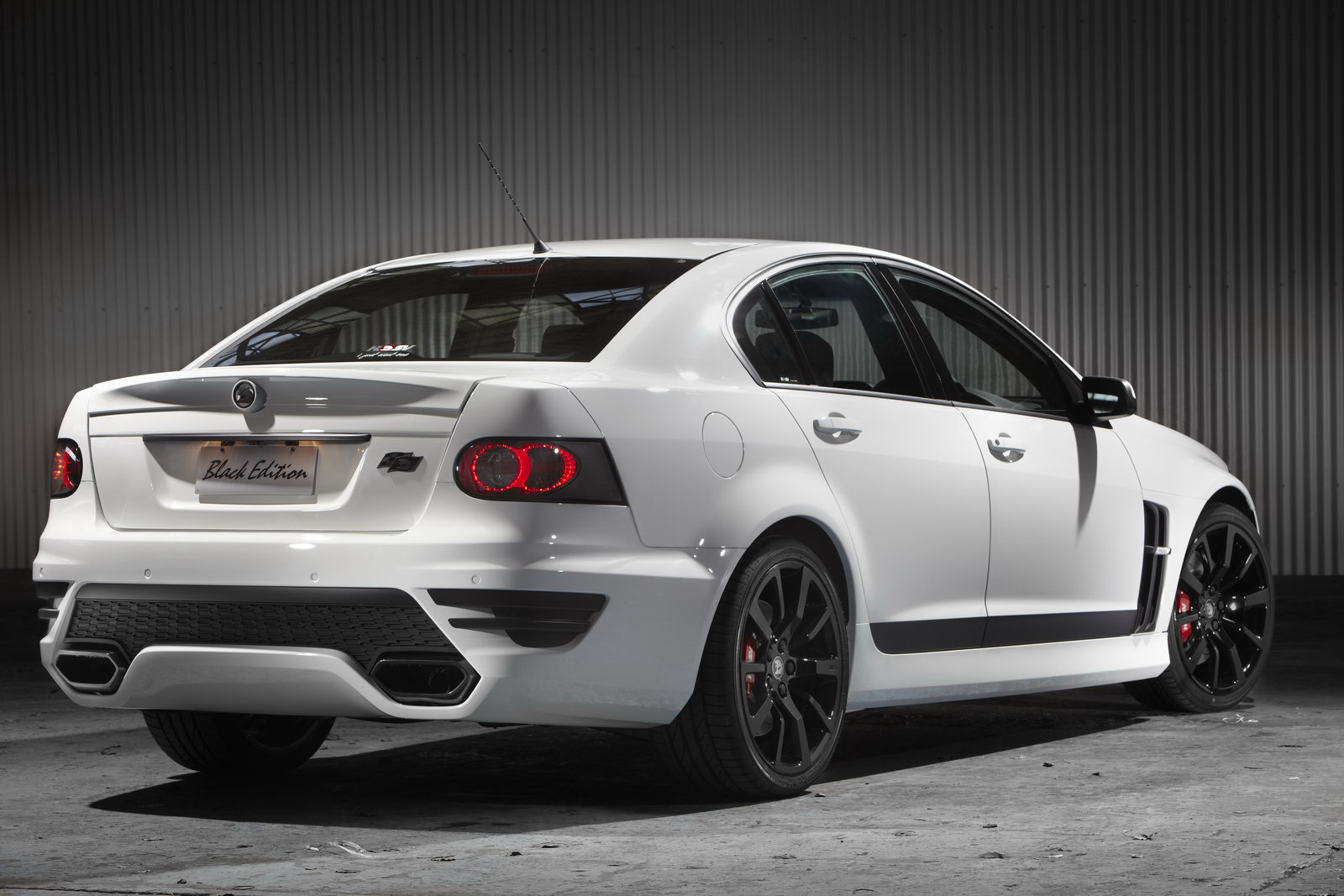 2011 AIMS: New HSV Black Edition Versions of Commodore Based Sedan ...