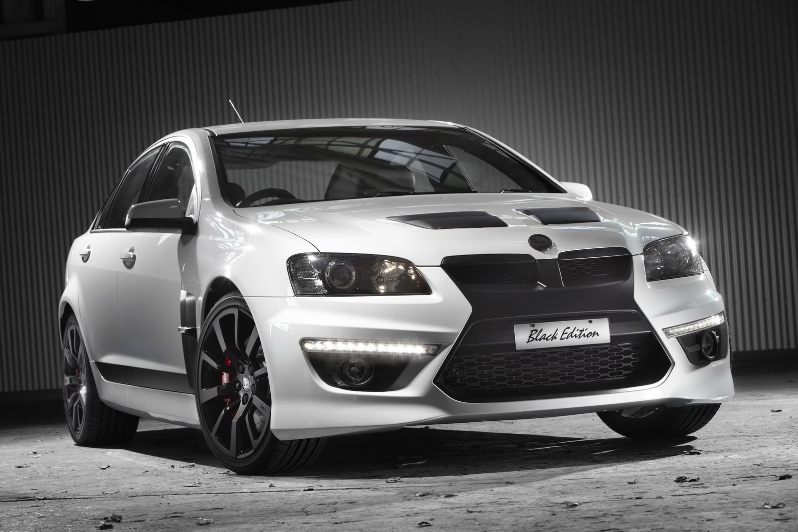 2011 AIMS: New HSV Black Edition Versions of Commodore Based Sedan ...