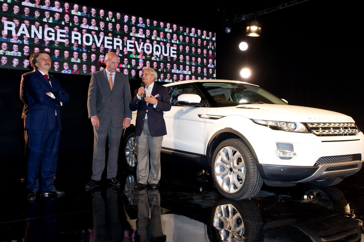Land Rover Begins Series Production of Range Rover Evoque | Carscoops