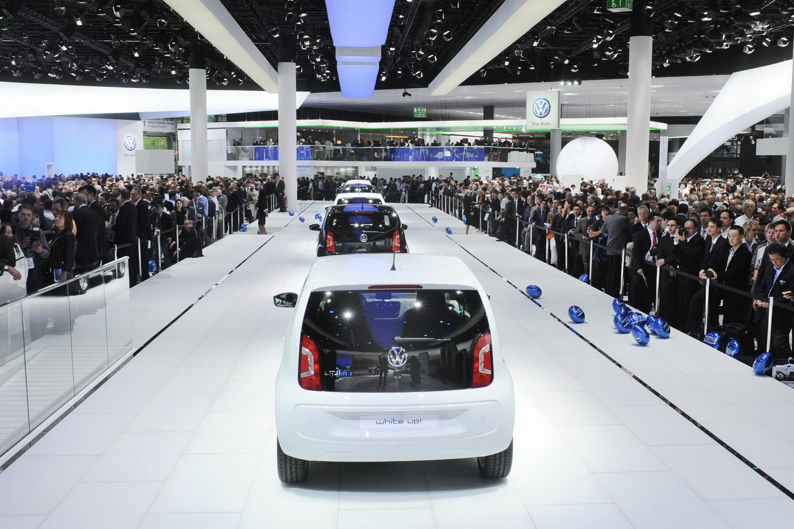 IAA 2011: VW Unveils a Handful of Up! Concepts Including GT, EV and ...
