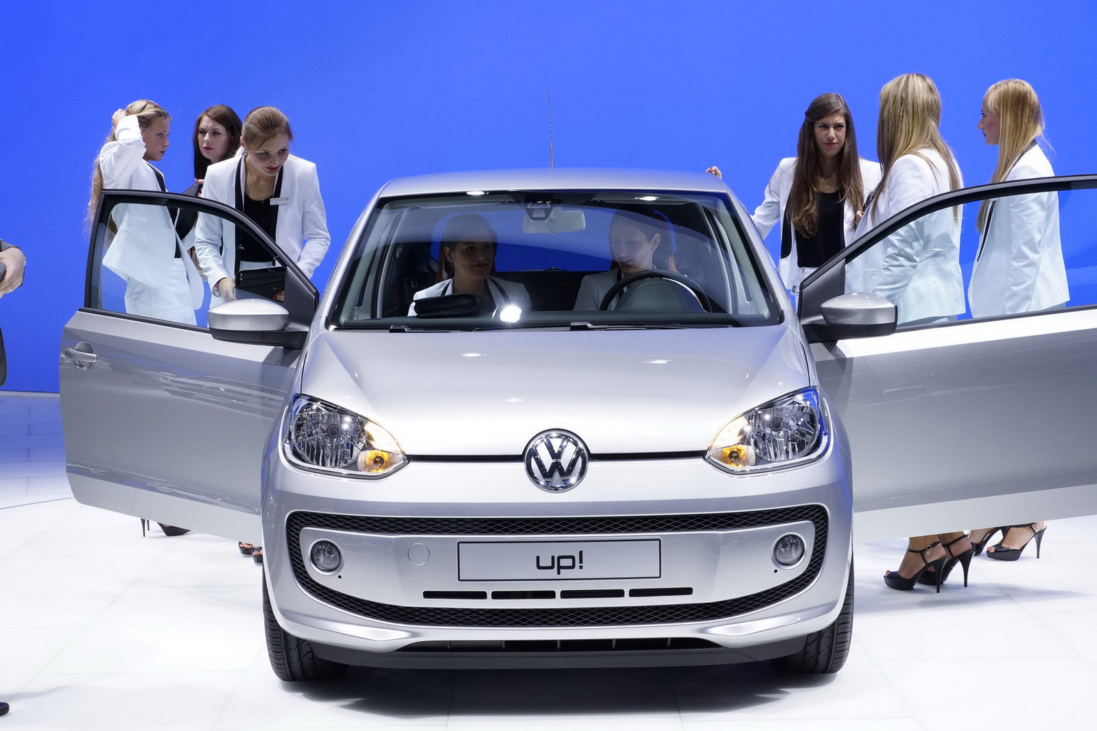 IAA 2011: VW Unveils a Handful of Up! Concepts Including GT, EV and ...