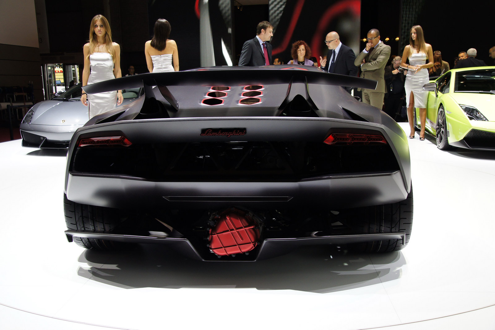 Lamborghini Confirms Limited Production Run of the Sesto Elemento ...