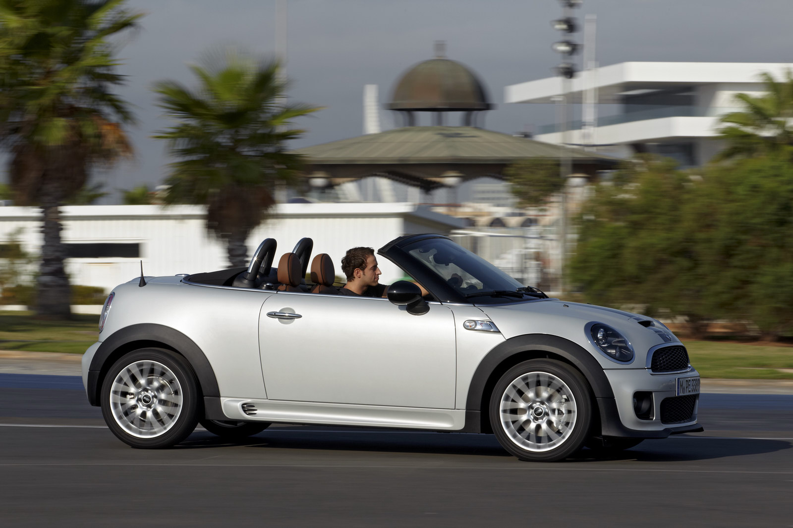 All-New MINI Roadster Makes its Official Debut, wants to Challenge the ...