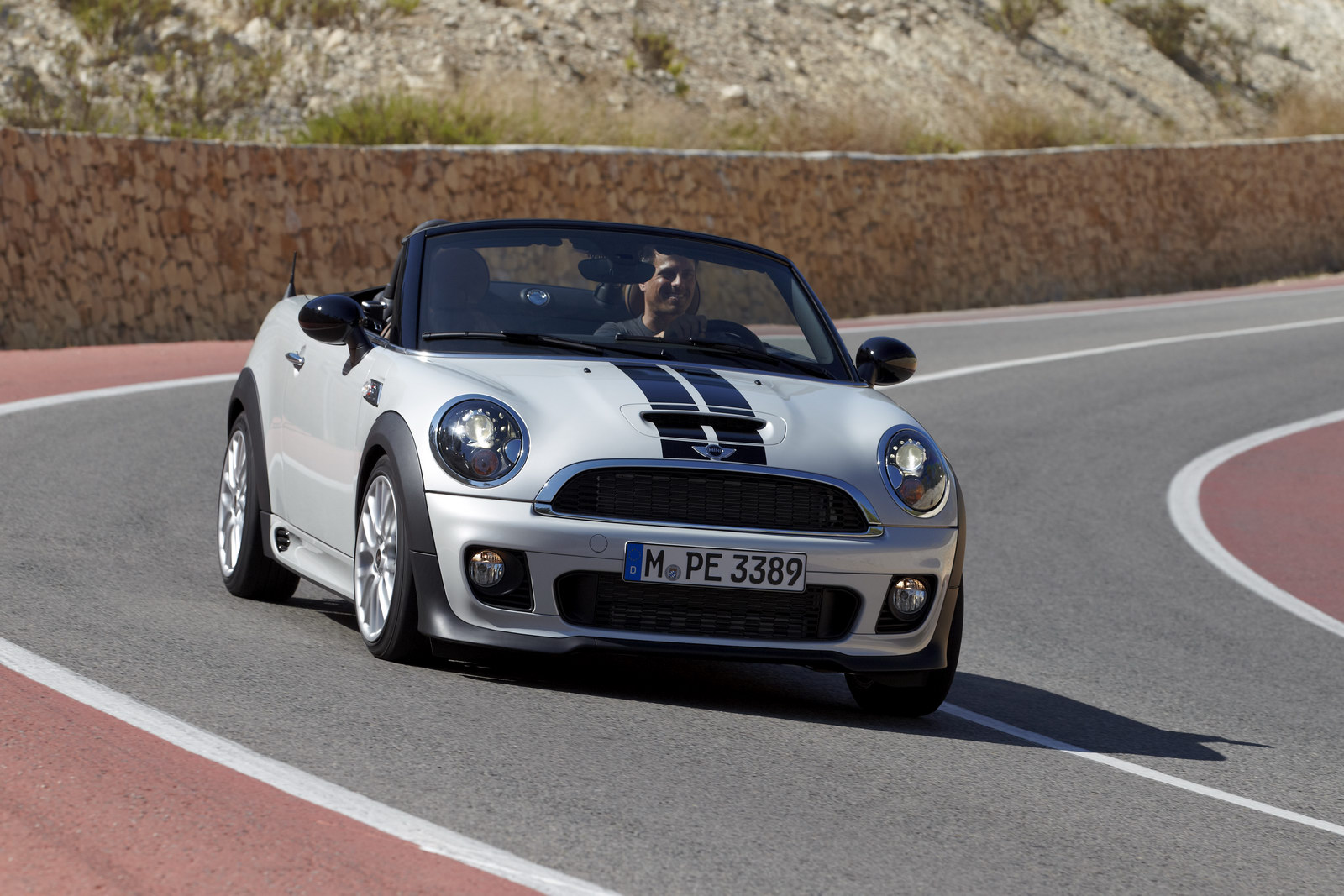 All-New MINI Roadster Makes its Official Debut, wants to Challenge the ...