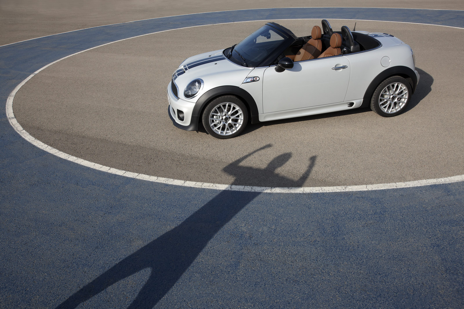All-New MINI Roadster Makes its Official Debut, wants to Challenge the ...