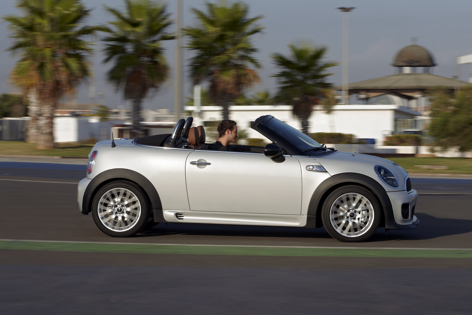 All-New MINI Roadster Makes its Official Debut, wants to Challenge the ...
