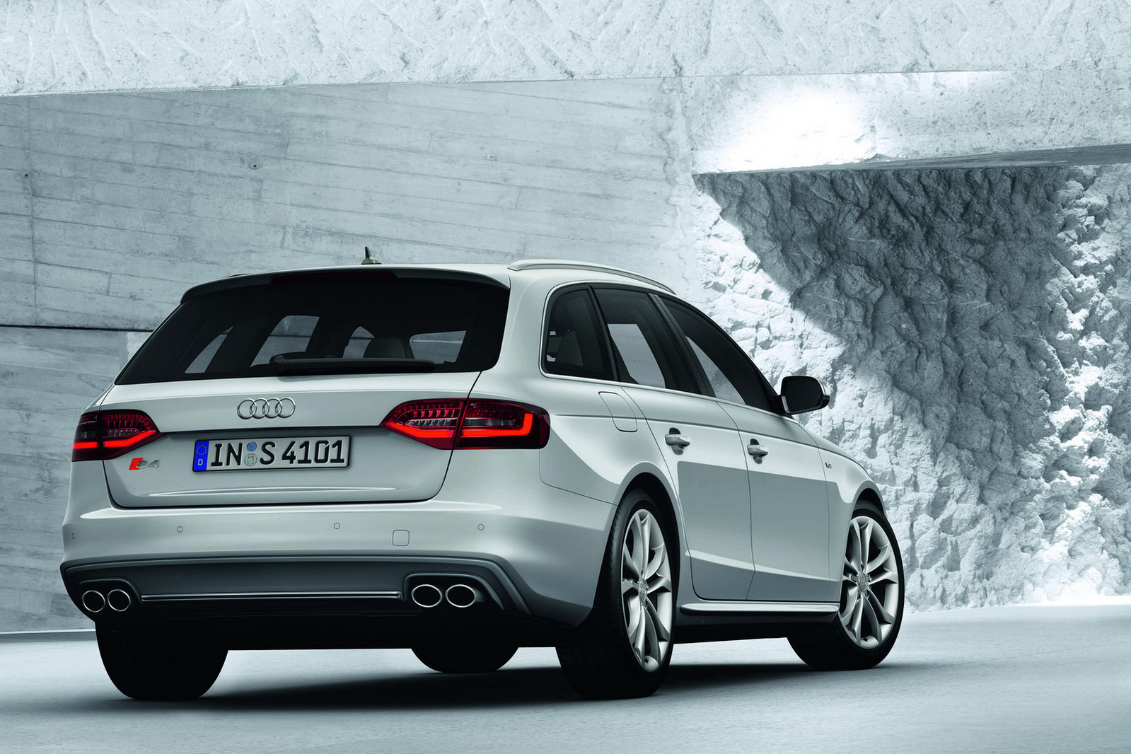 Audi Presents Facelifted Versions of 2013MY A4, A4 Allroad and S4 ...