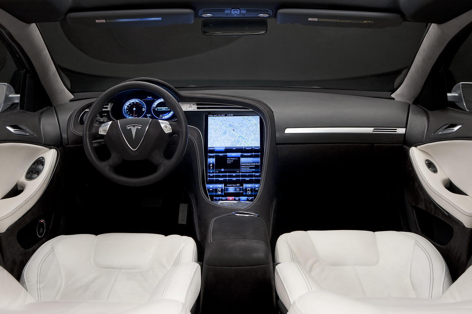 Video: Tesla Model S' Humongous 17-inch Infotainment Screen | Carscoops