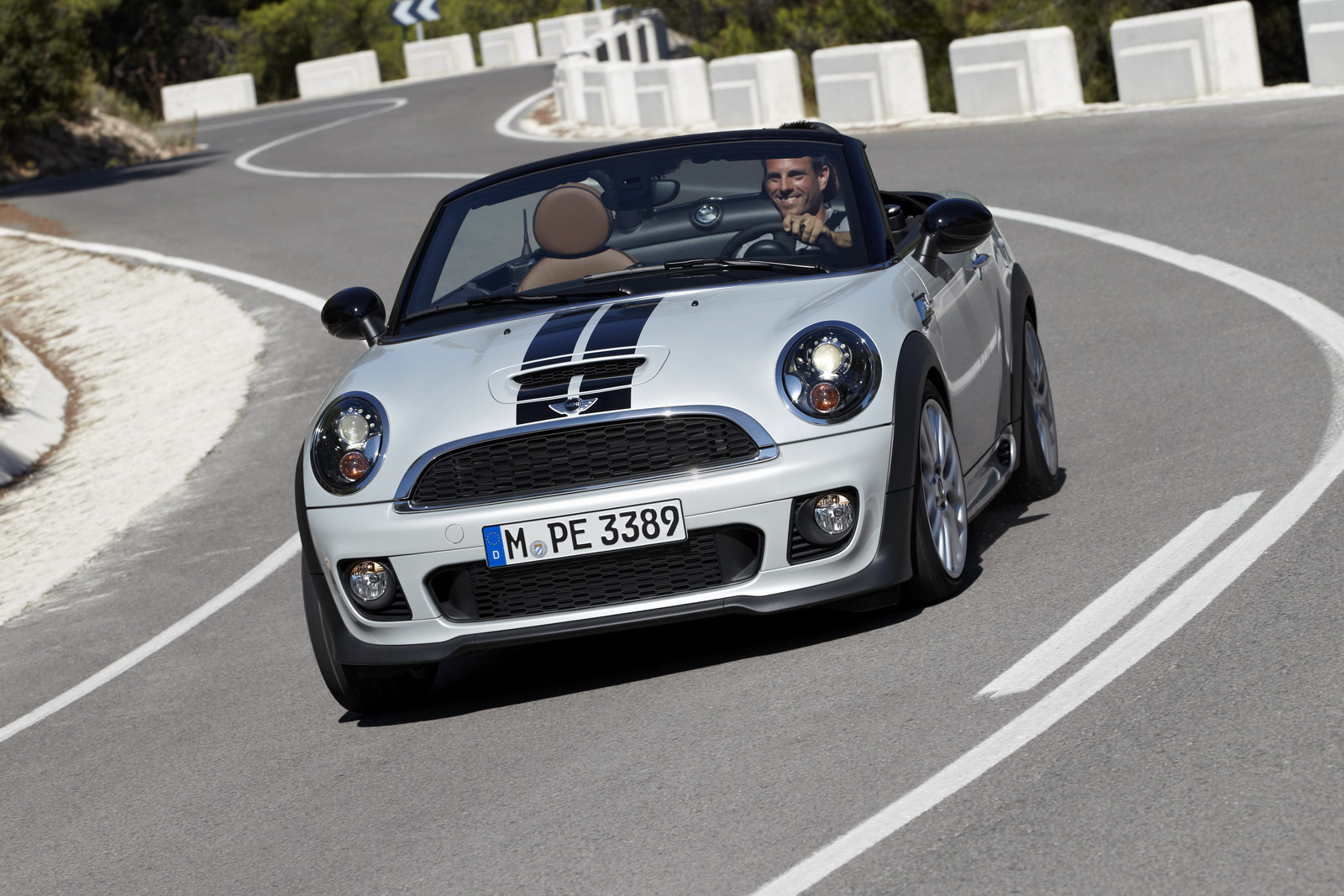 All-New MINI Roadster Makes its Official Debut, wants to Challenge the ...