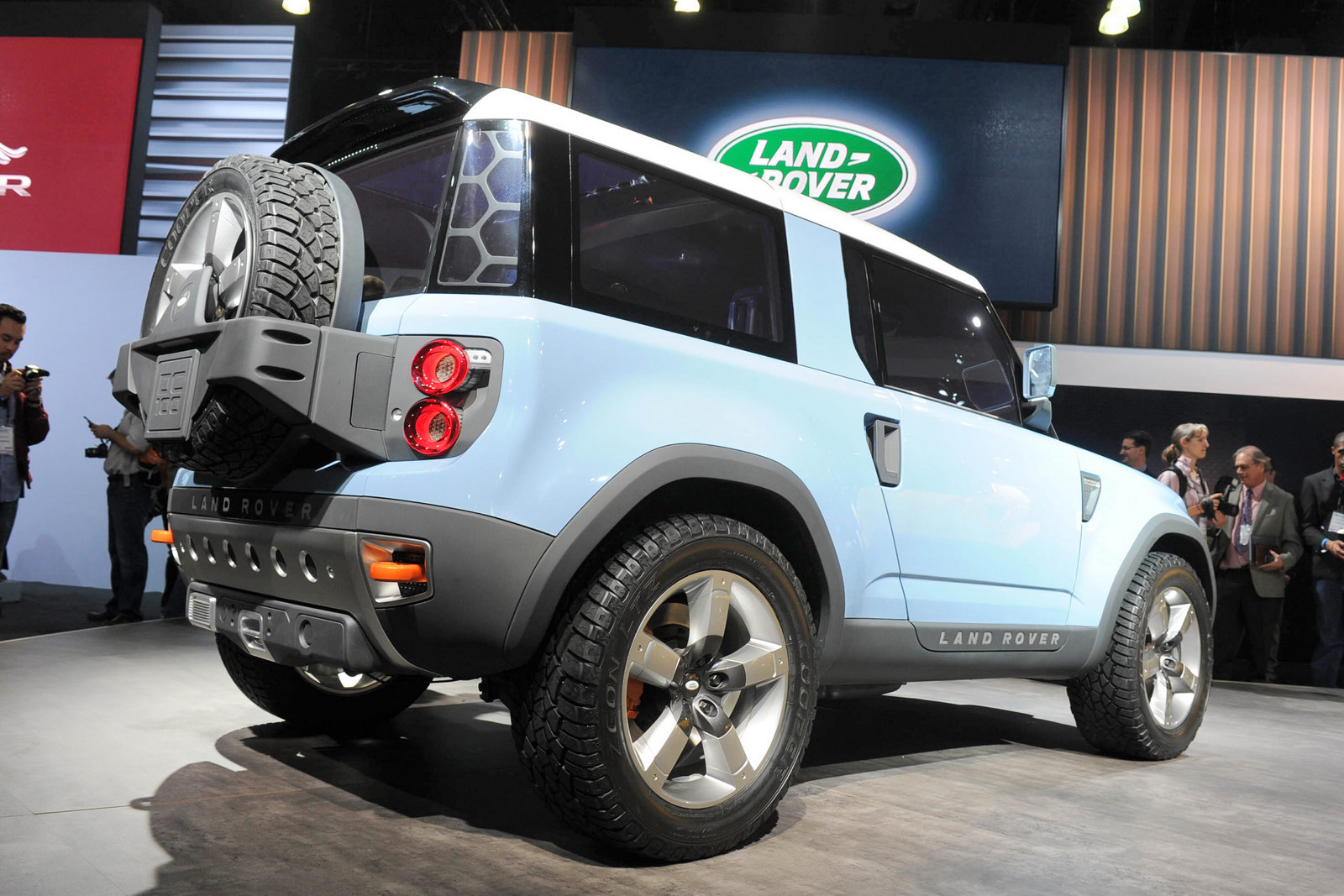 Land Rover Brings Revised DC100 Concepts to LA Auto Show to Gauge ...