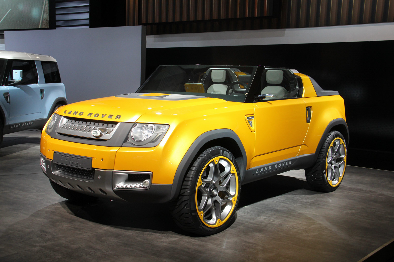 Land Rover Brings Revised DC100 Concepts to LA Auto Show to Gauge ...