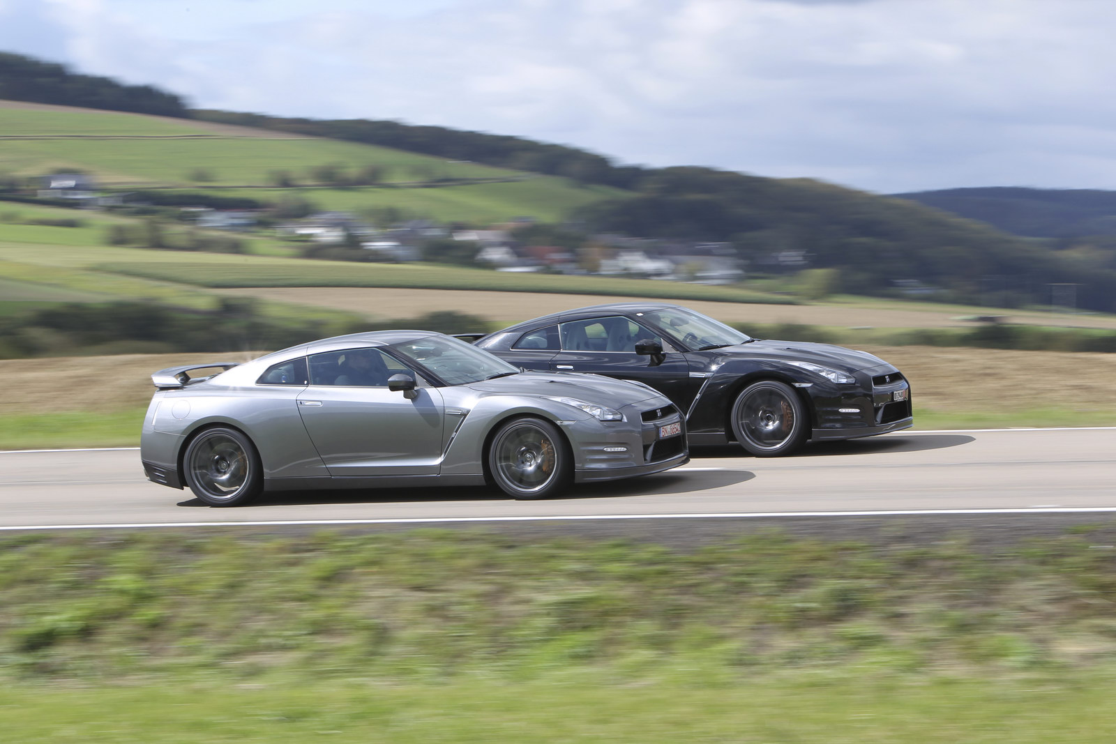 2013 Nissan GT-R Honed from Within, Gains 550HP and Upgraded Chassis ...