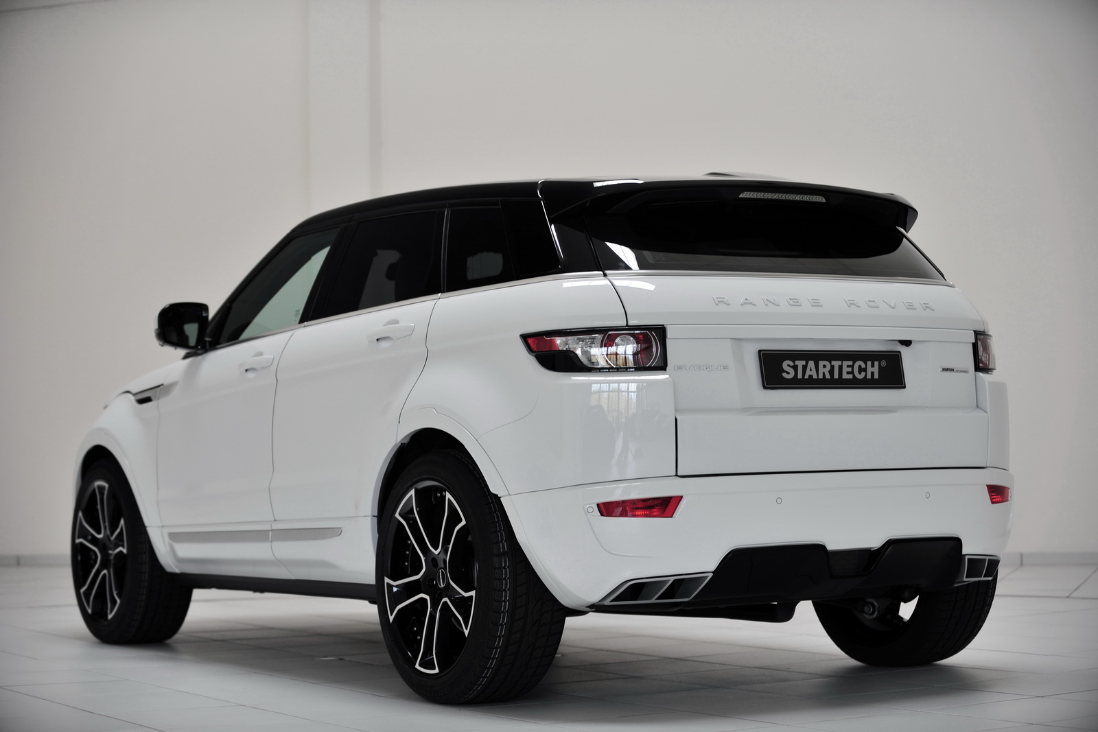 Startech-Tuned Range Rover Evoque to Debut at Dubai Motor Show | Carscoops