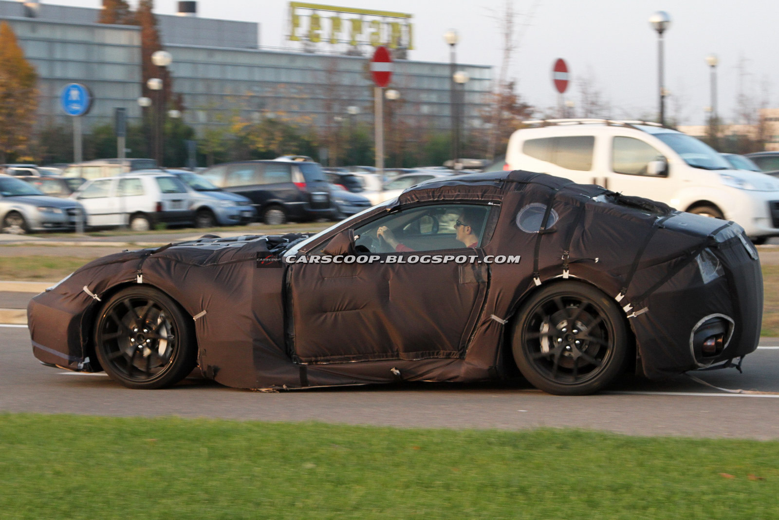 SCOOP: New Ferrari F152 Supercar Getting Ready Take on Lamborghini ...