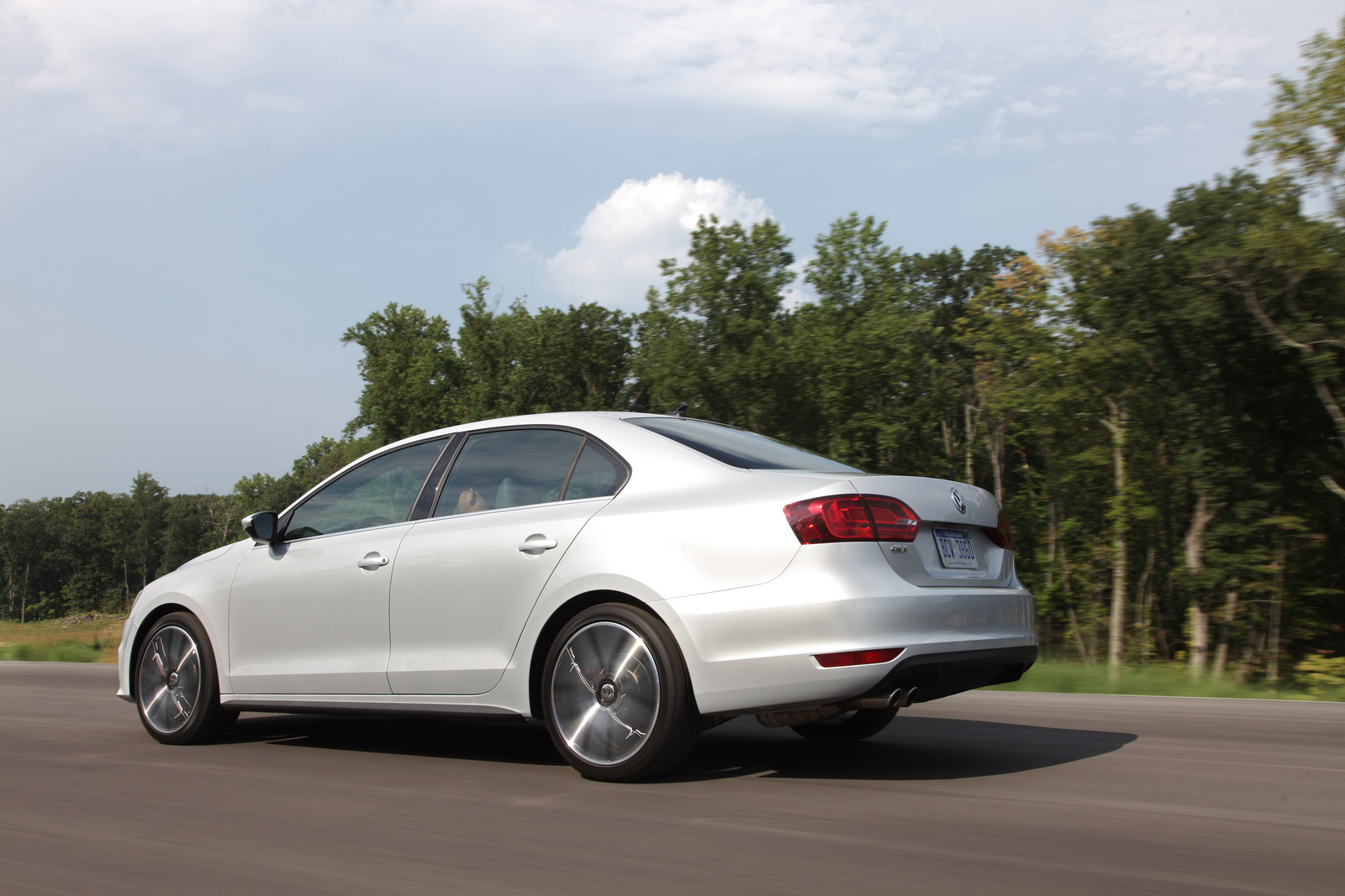 New Volkswagen Electric Car Concept and Jetta Hybrid Headed to Detroit ...