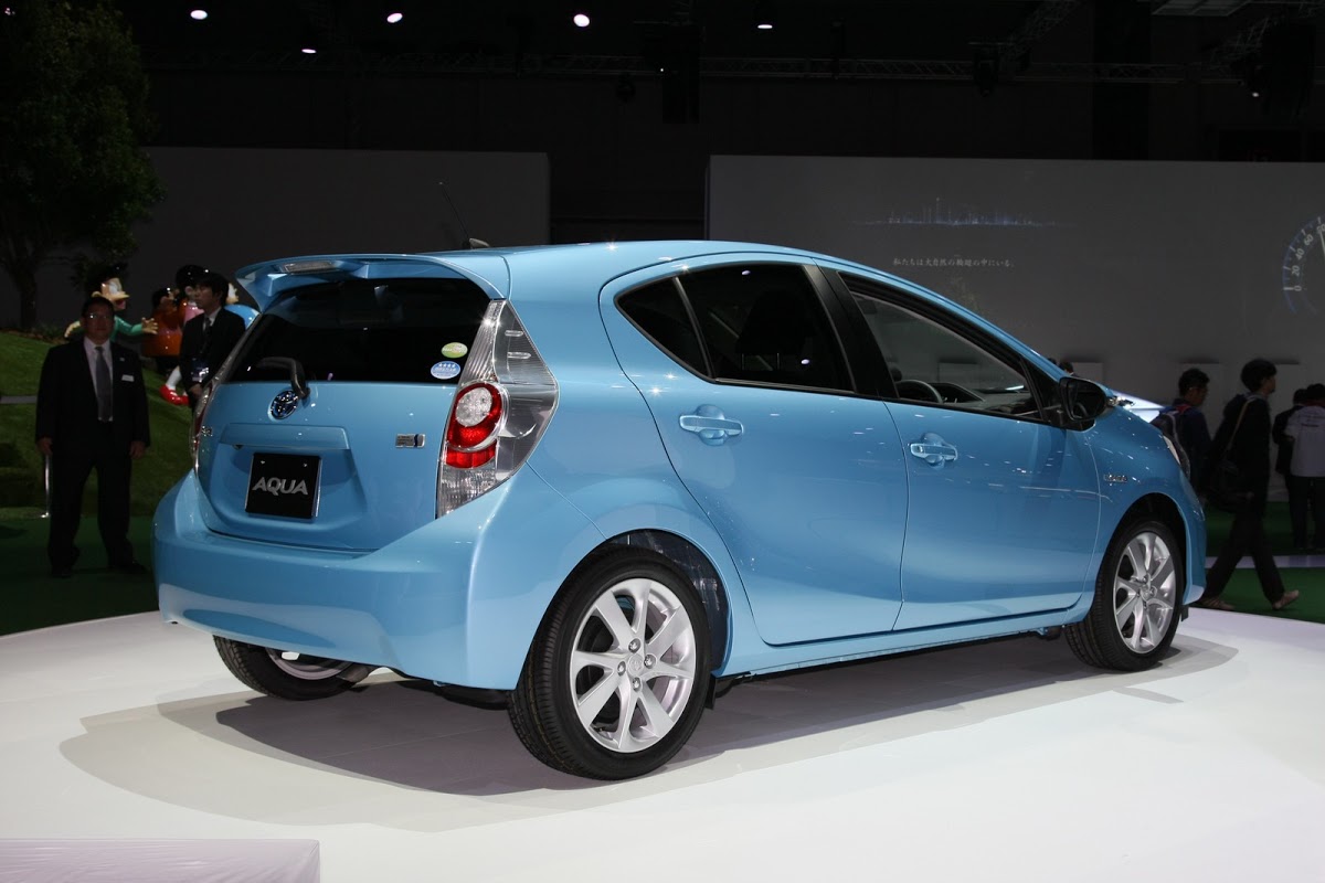 Toyota Says it Received 60,000 Orders for New Aqua Hybrid in Japan ...