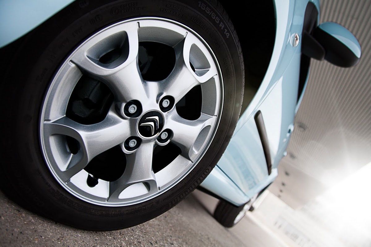 Citroën Unveils 2012 C1 Mini with Refreshed Styling and Improved Fuel ...