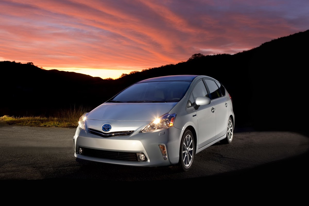 New Toyota Prius V Minivan Sales Off to a Good Start in the States ...