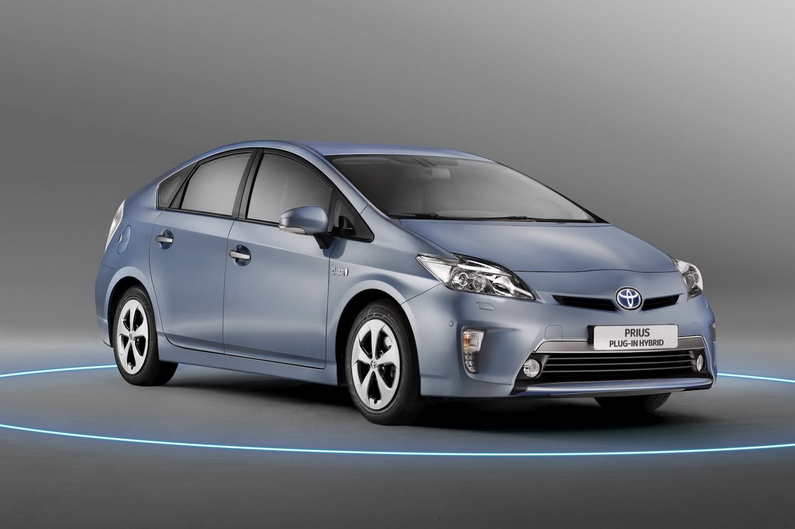 Toyota Confirms UK Pricing and Specs of New Prius Plug-in Hybrid ...