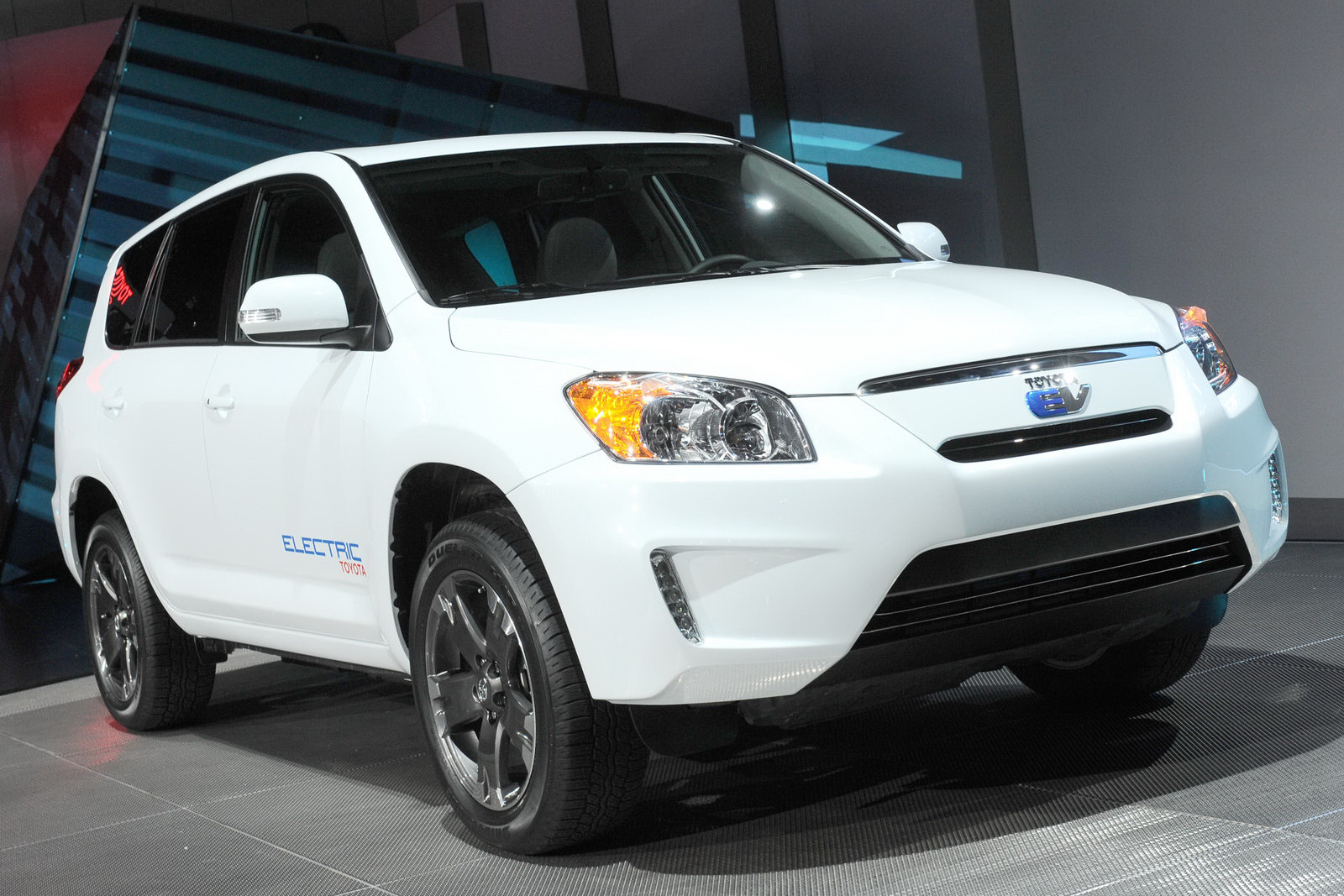 Toyota to Debut New RAV4 EV at Next Week's International Electric ...