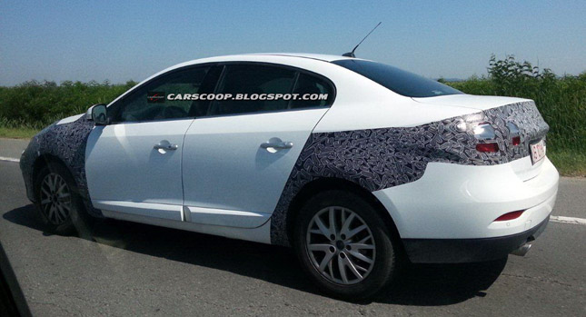 U Spy: 2013 Renault Fluence Facelift and New Dacia Logan and Sandero ...